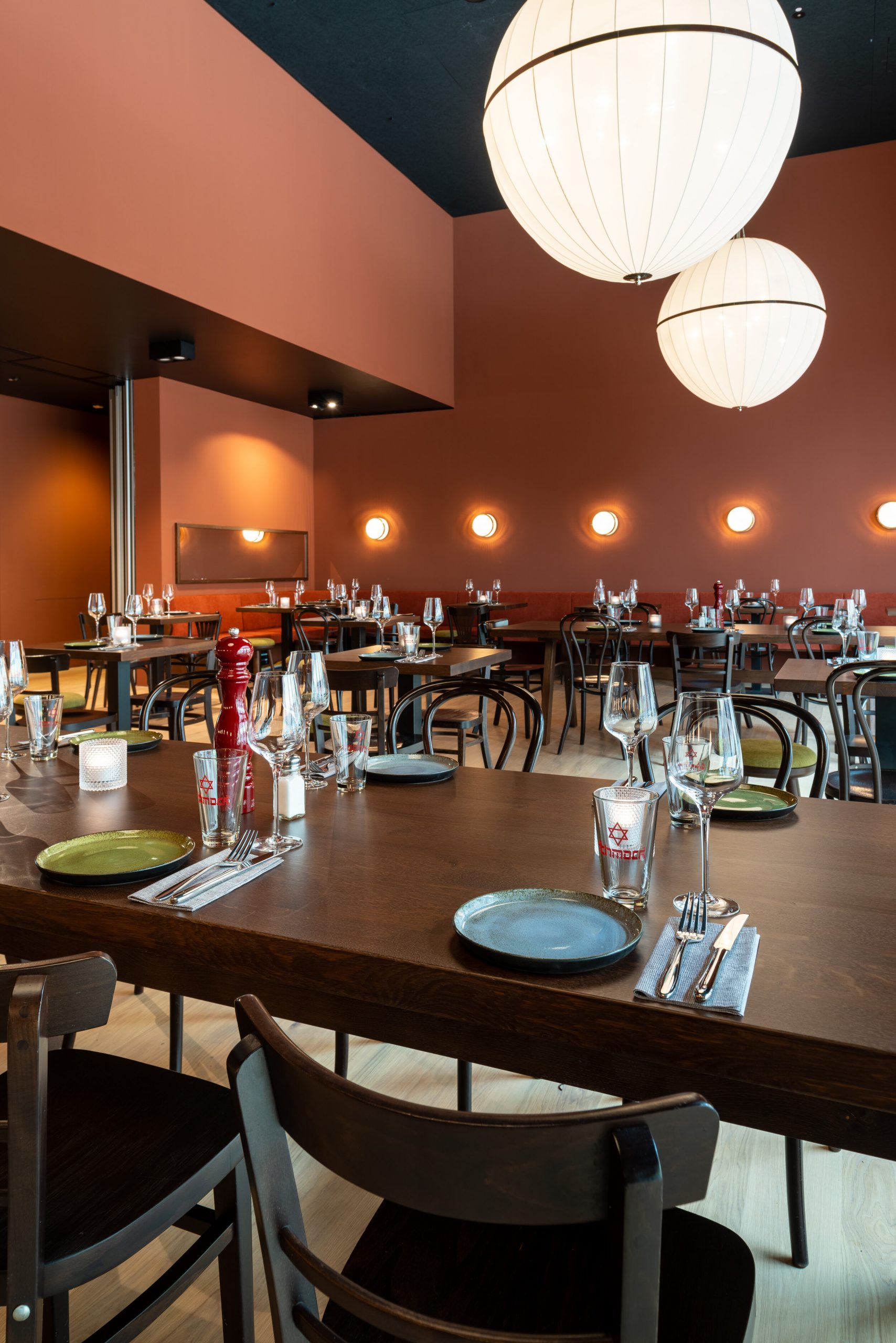 SCHMOCK - Bar und Restaurant | Israelisches Restaurant München