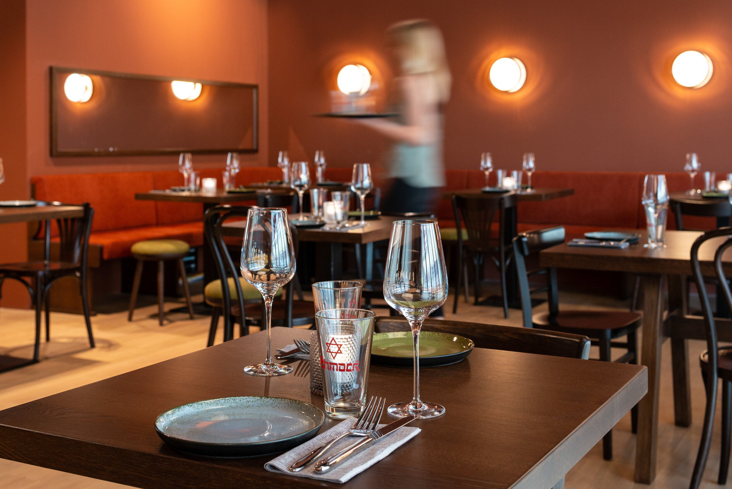 SCHMOCK - Bar und Restaurant | Israelisches Restaurant München