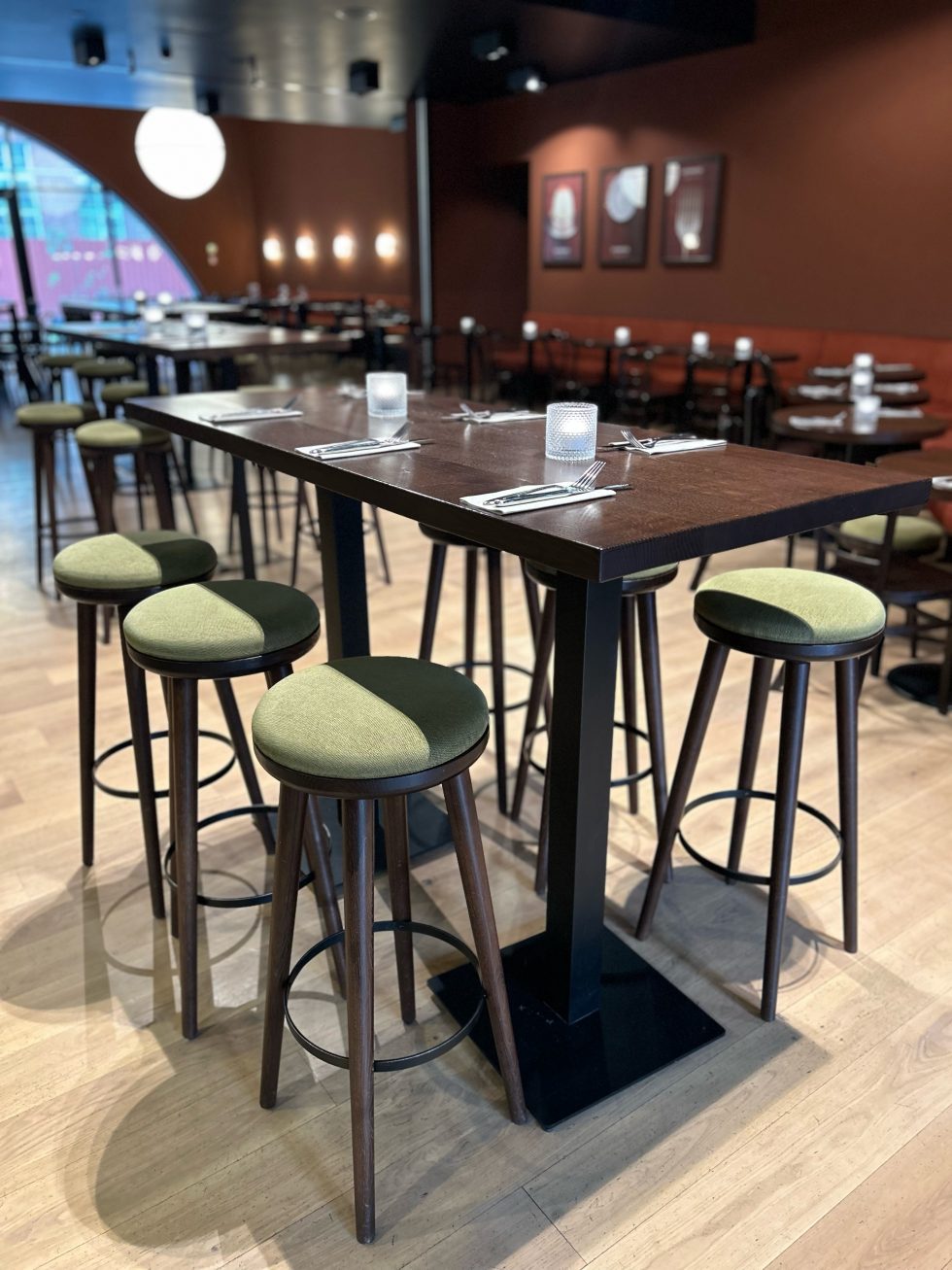 Theaterbesuch | SCHMOCK - Bar und Restaurant